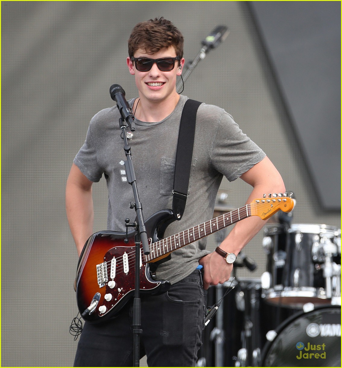 Shawn Mendes Gets In Rehearsals for MMVAs 2016 | Photo 985945 - Photo ...