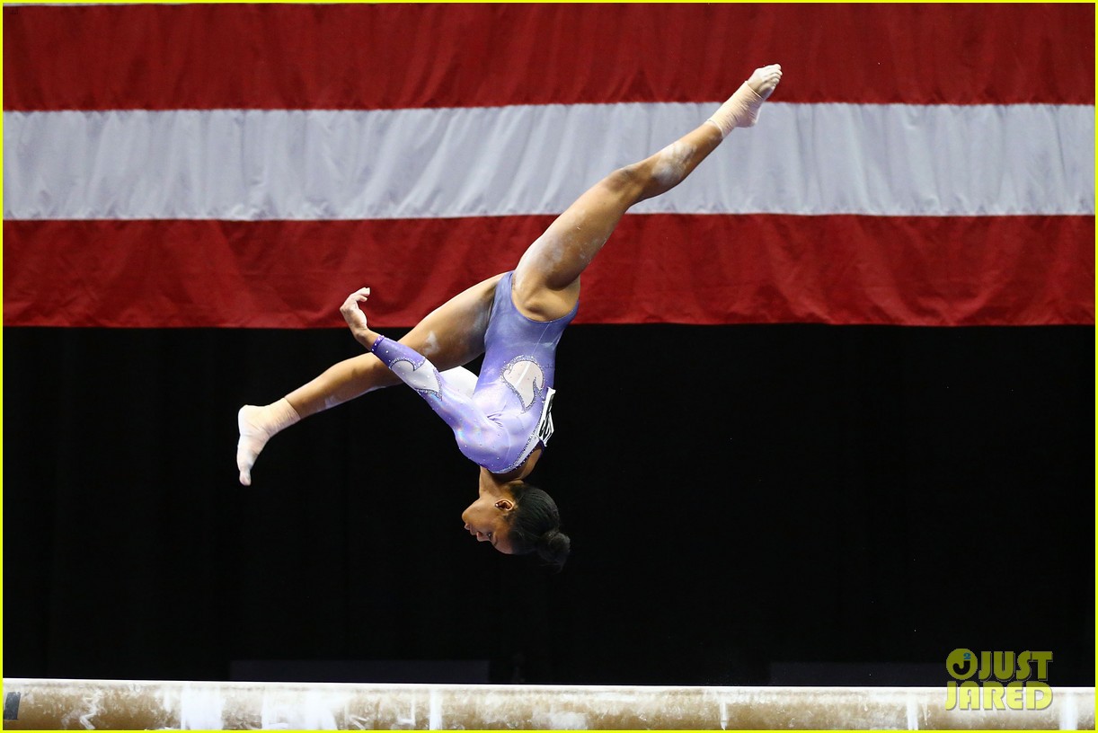 Gymnast Simone Biles Breaks Record at P&G Gymnastics Championships 2016 ...