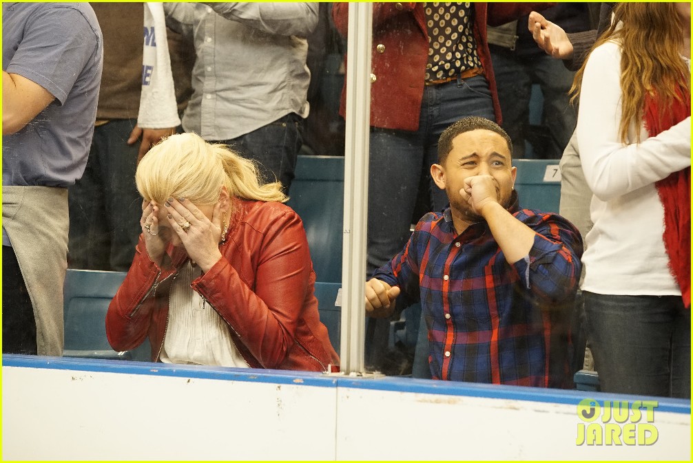 Ben & Riley Kiss on Tonight's 'Baby Daddy'! | Photo 991857 - Photo ...