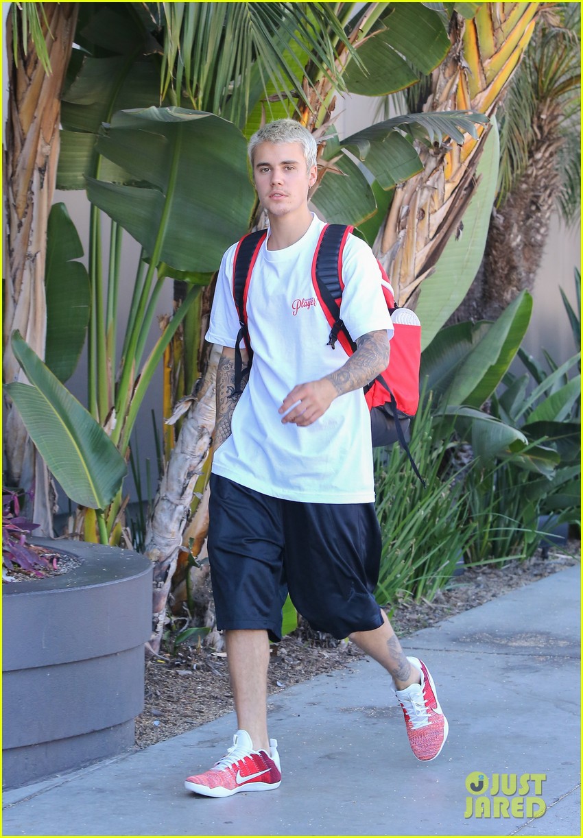 Justin Bieber Plays Basketball Before 'Cold Water' Release | Photo ...
