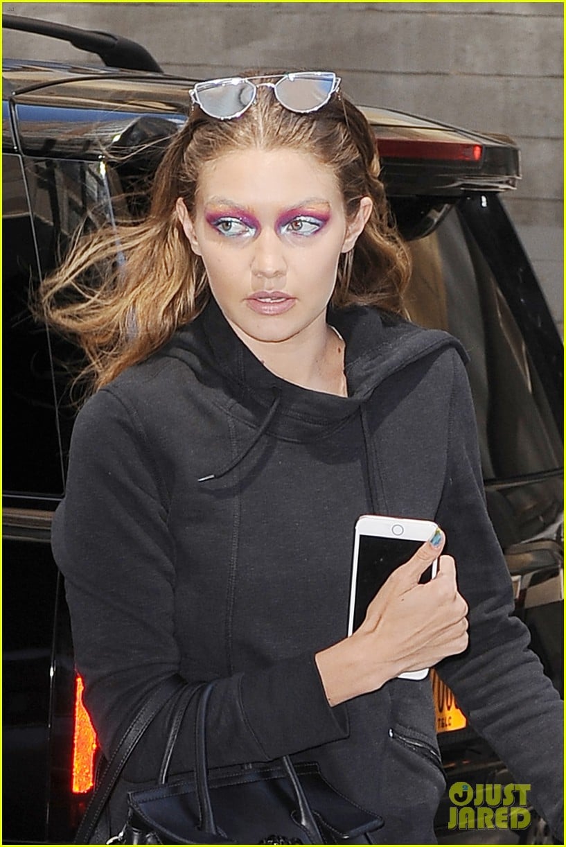 Full Sized Photo of gigi hadid shares the workout for her rock hard ...