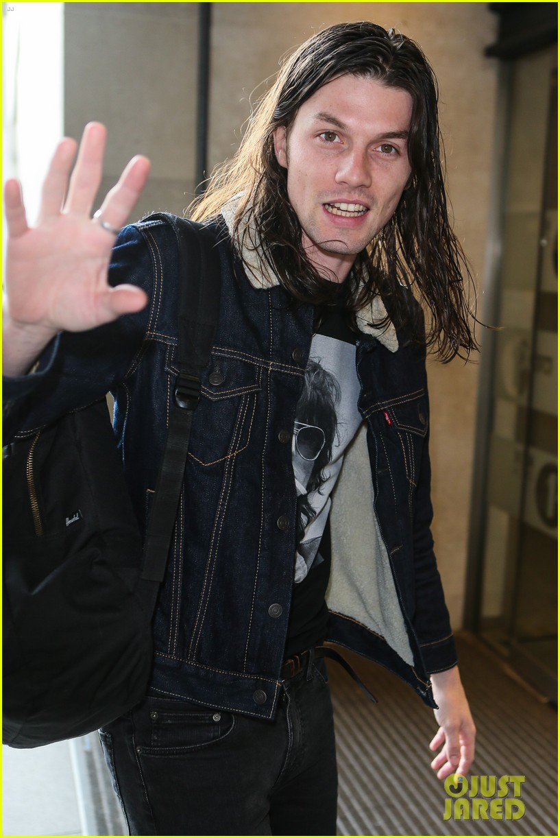 James Bay Takes Off His Hat for 'British GQ' Interview - Watch Here ...