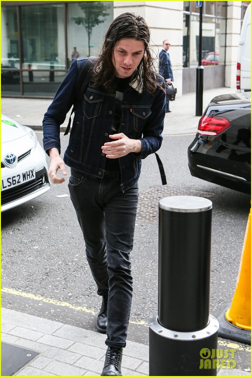 James Bay Takes Off His Hat for 'British GQ' Interview - Watch Here ...