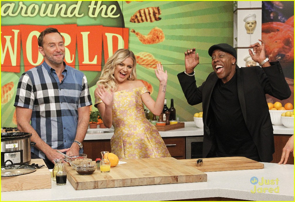 Kelsea Ballerini Promotes New 'Greatest Hits' Episode on 'The Chew ...