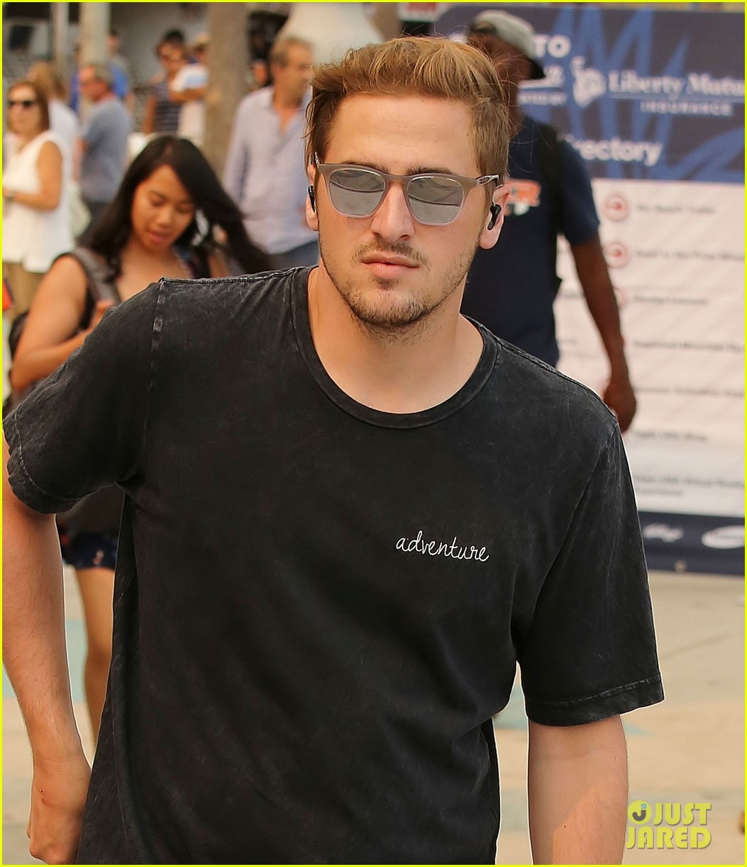 Kendall Schmidt Rocks Out With Heffron Drive at Road to Rio 2016 ...