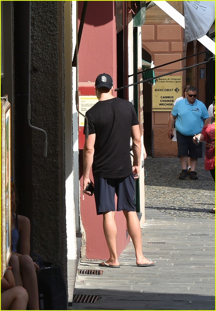 Full Sized Photo Of Alexander Ludwig Goes Shirtless While Working Out