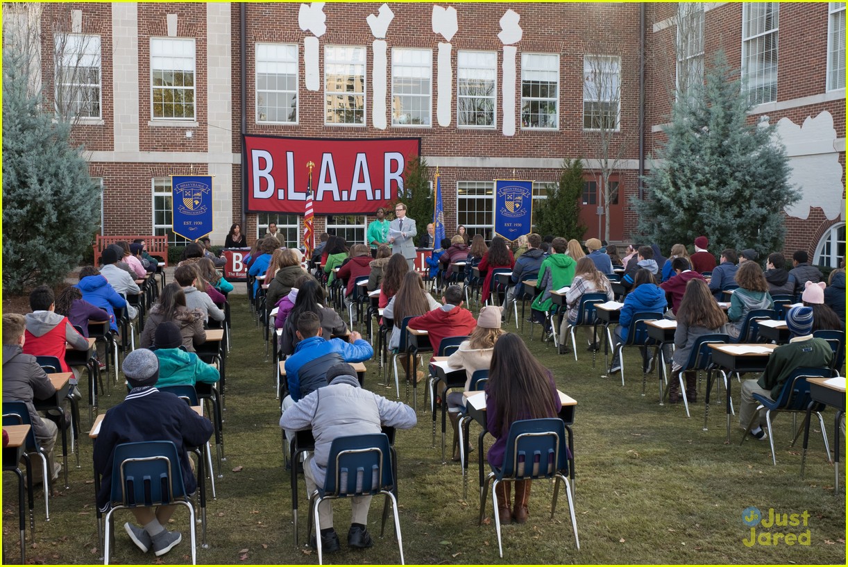 Isabela Moner's New Movie 'Middle School' Gets New Poster & Pics ...