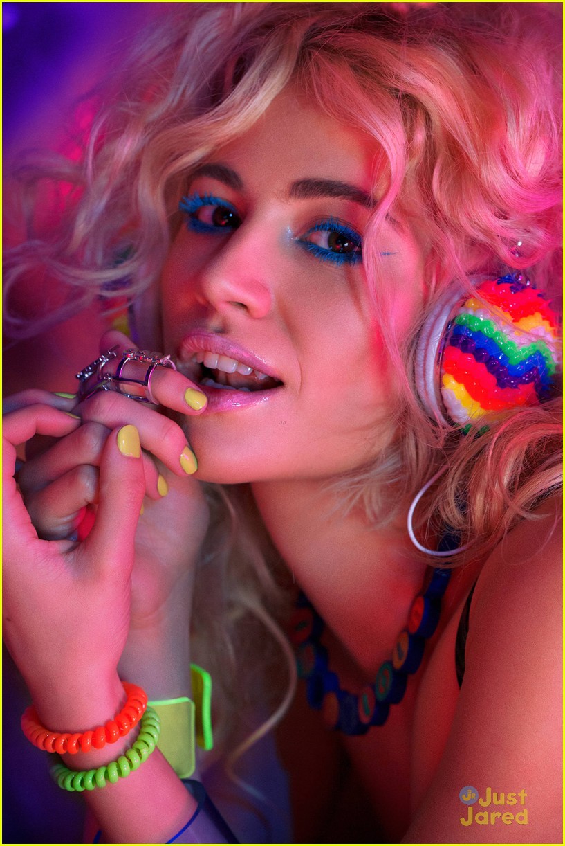 Pixie Lott's New Motto In Life: Take Risks & Challenge Yourself | Photo ...