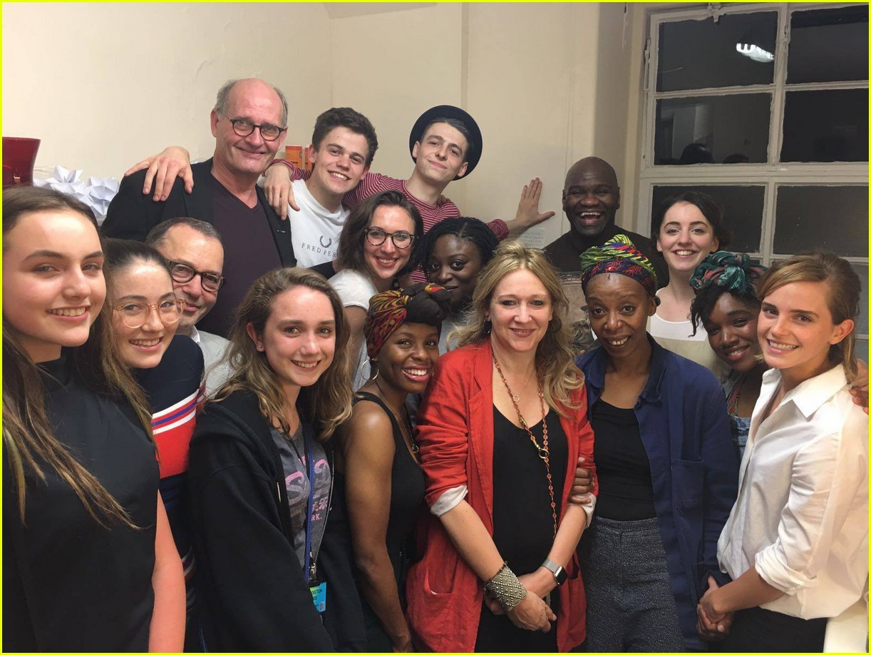 Emma Watson Sees 'Cursed Child,' Writes Rave Review! | Photo 993114 ...