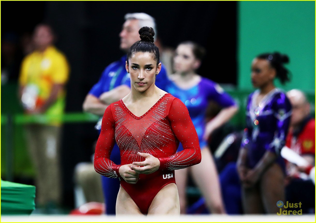 Aly Raisman's Reaction To Winning Silver All-Around Medal in Rio Is The ...