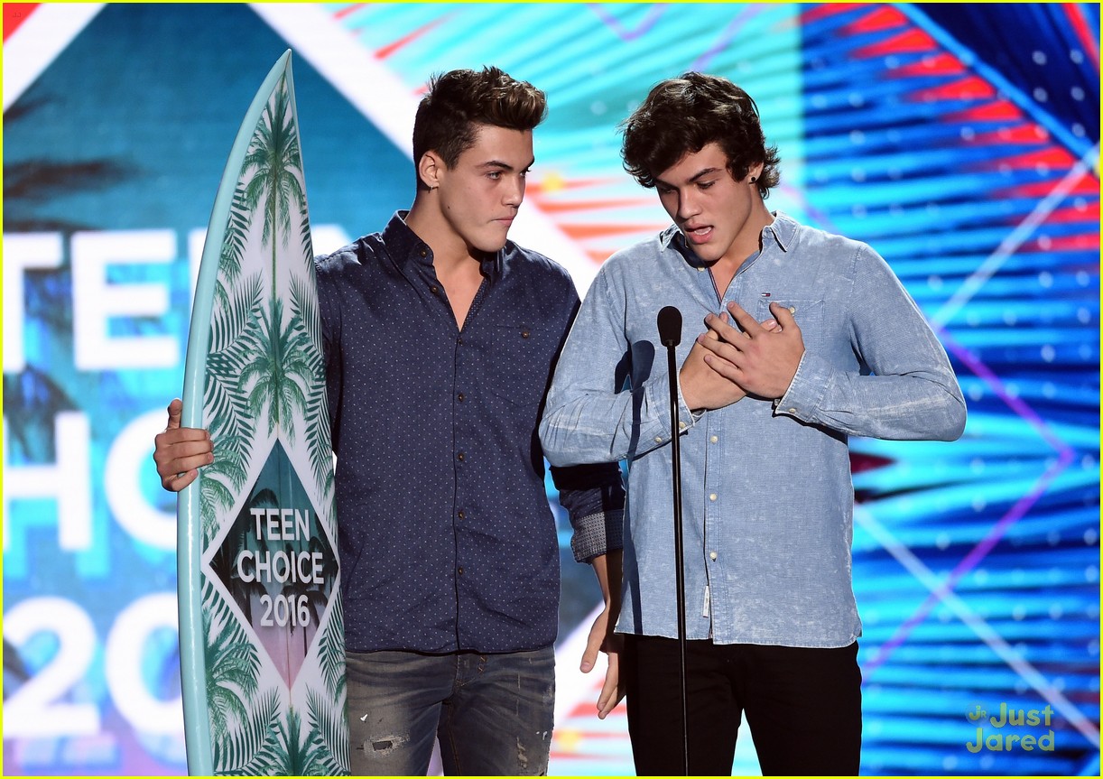 Full Sized Photo of bethany mota dolan twins cameron dallas win teen ...