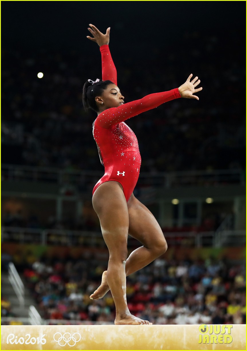 Simone Biles & Laurie Hernandez Bring Home Bronze & Silver in Balance ...