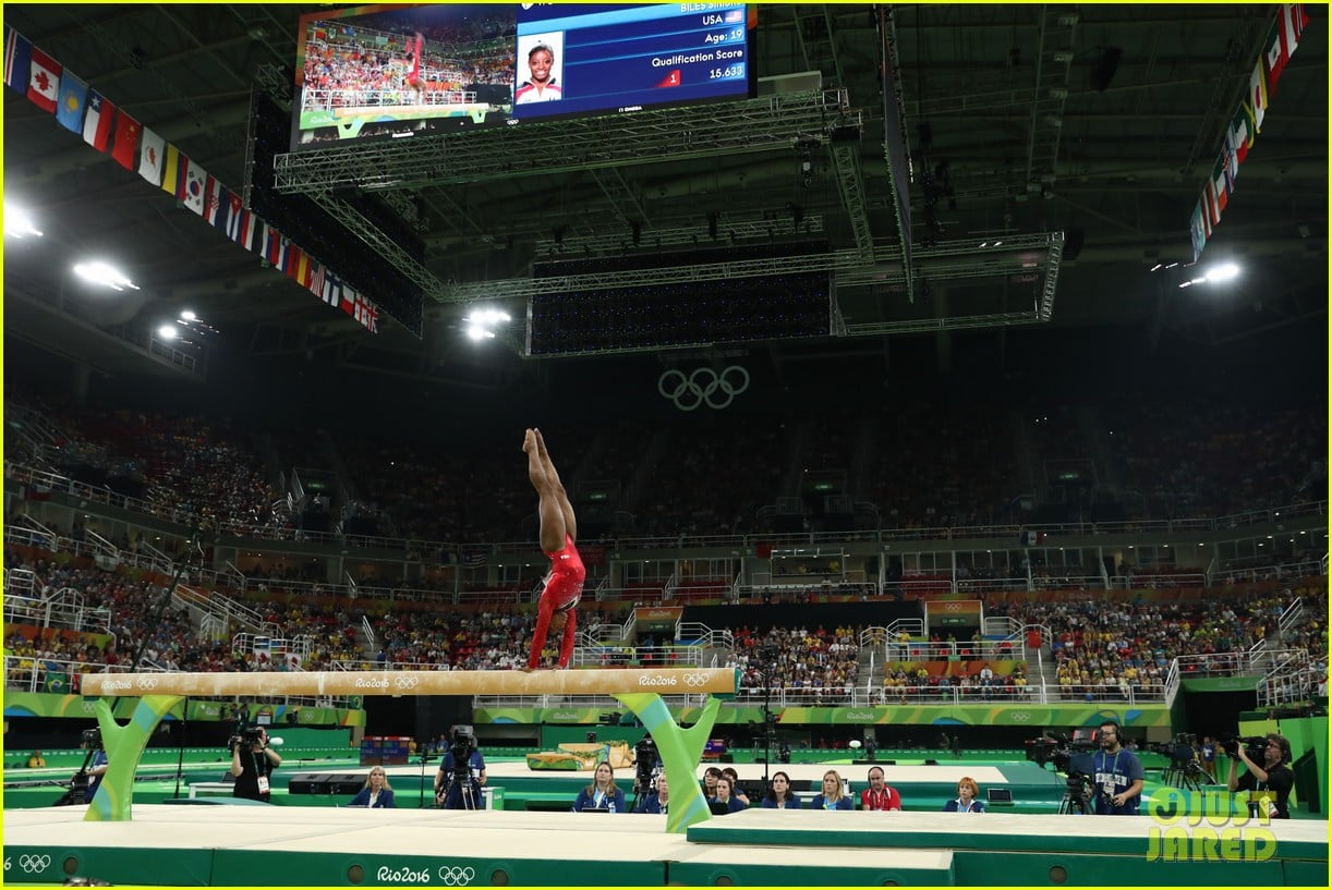 Simone Biles & Laurie Hernandez Bring Home Bronze & Silver in Balance ...