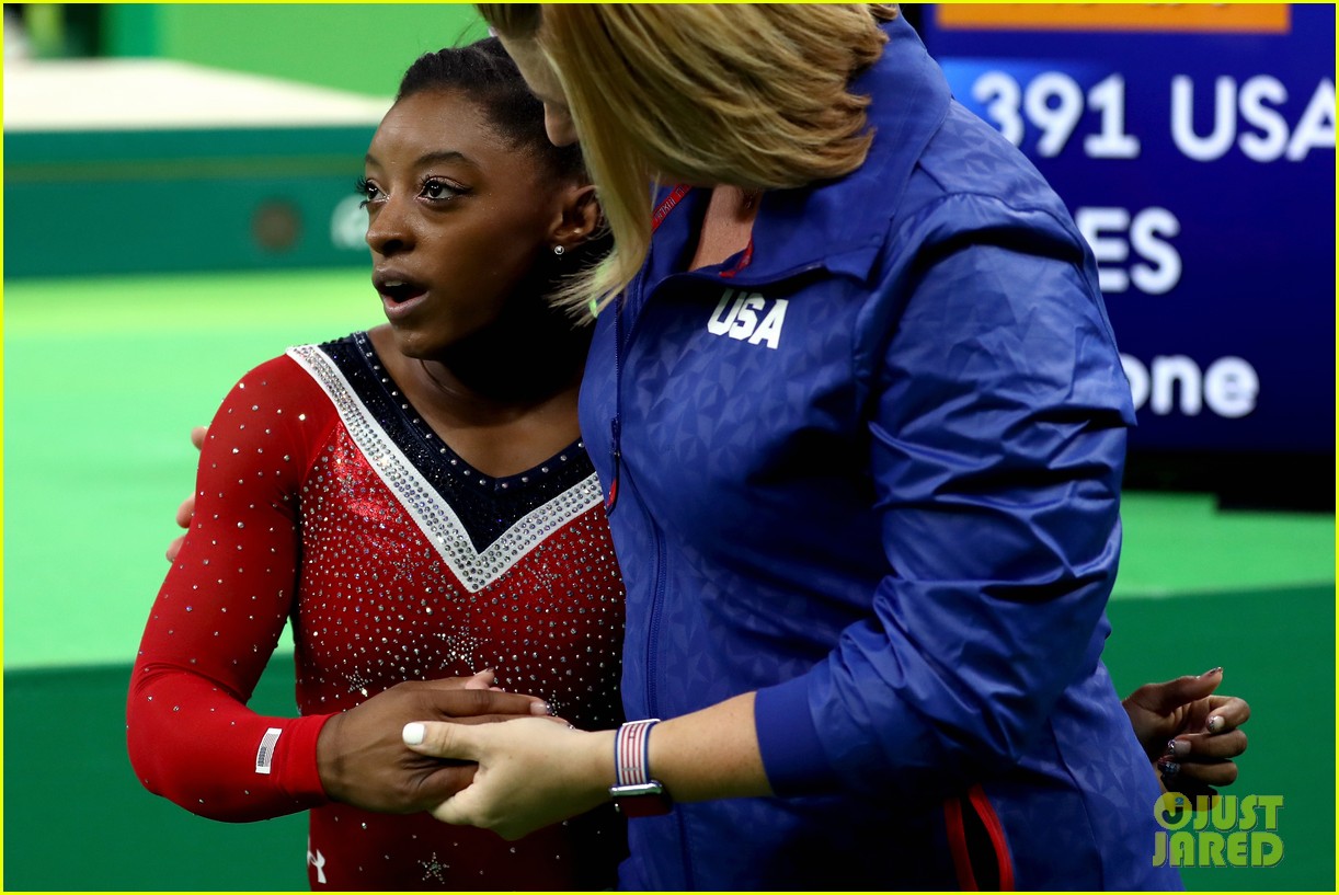 Simone Biles & Laurie Hernandez Bring Home Bronze & Silver in Balance ...