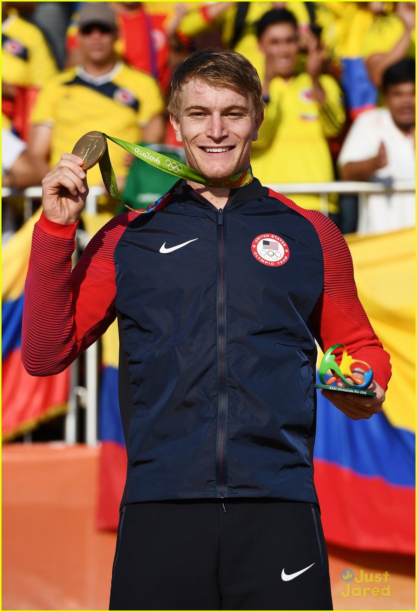 Full Sized Photo of connor fields start to finish gold medal olympics ...