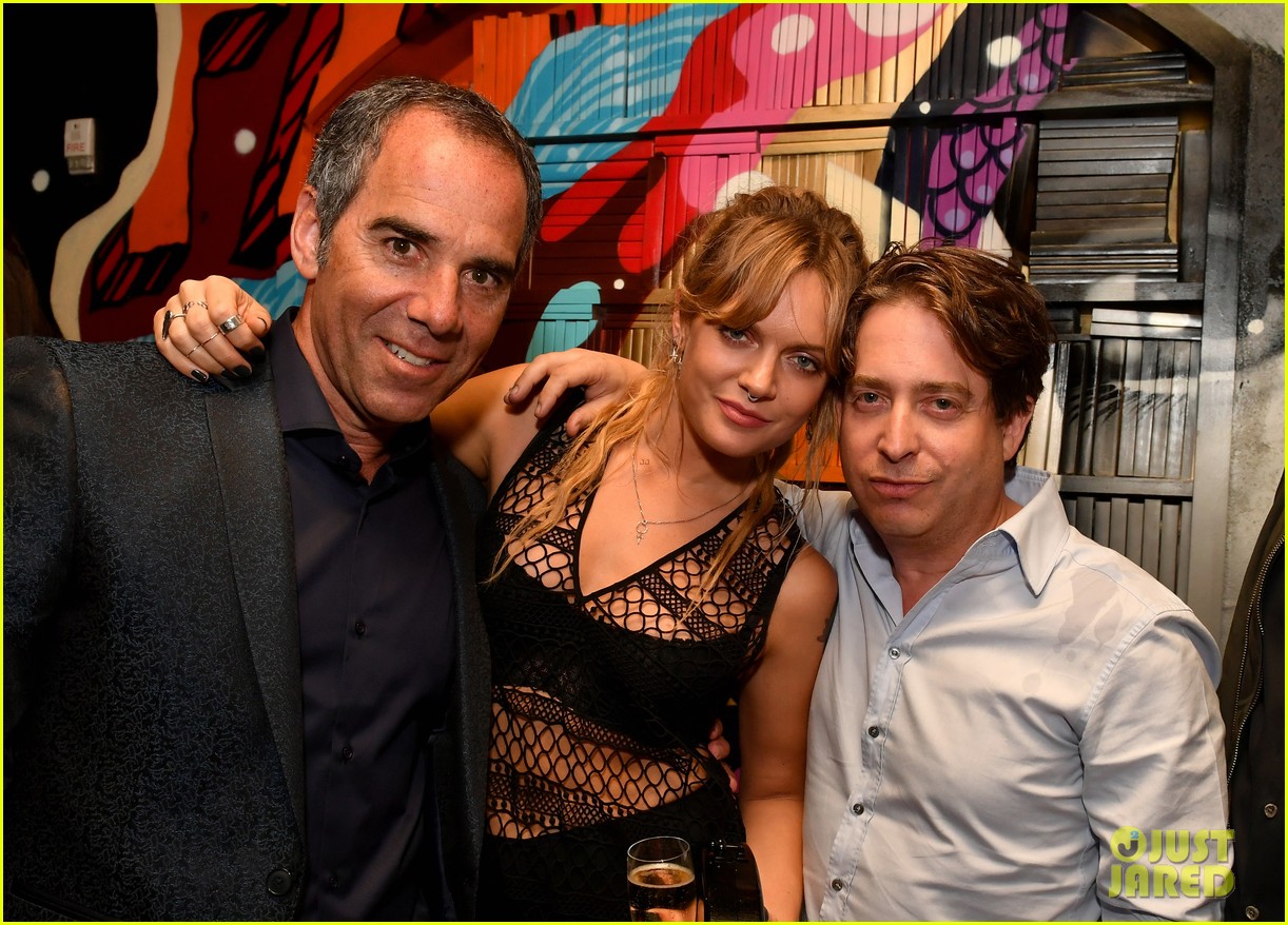 Hailee Steinfeld, Hailey Baldwin & Holland Roden Celebrate At Republic ...