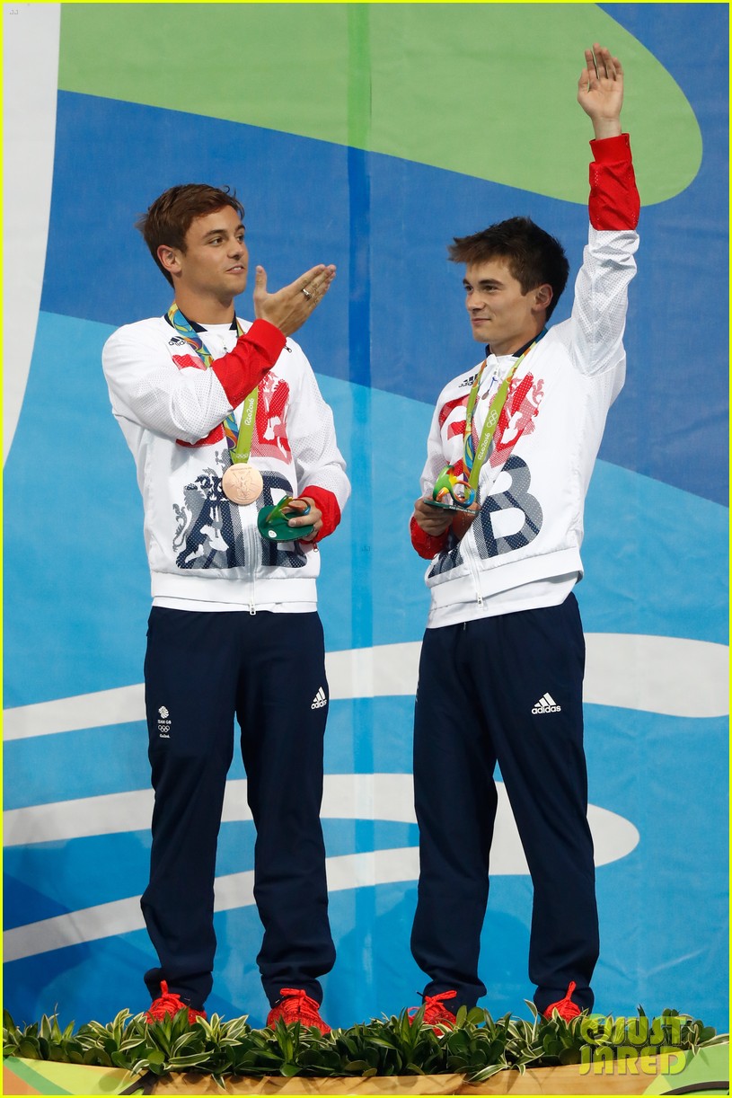 Tom Daley & Daniel Goodfellow Celebrate Bronze Medal at Olympics 2016 ...