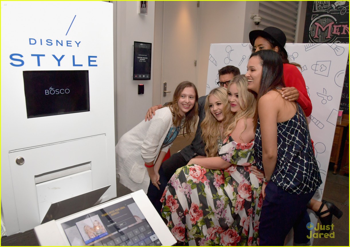 Jenna Ortega, Landry Bender & Kayla Maisonet Step Out For Destination ...