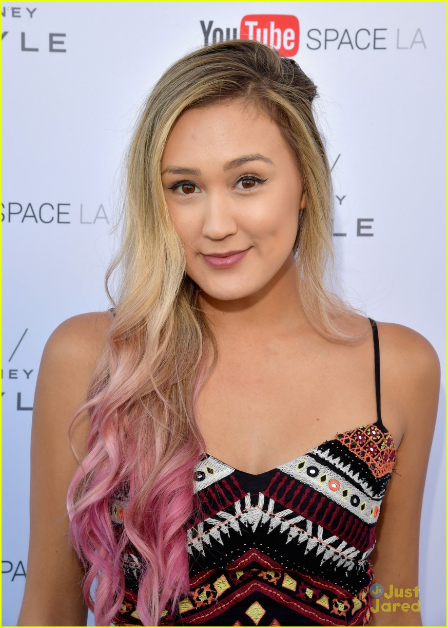 Jenna Ortega, Landry Bender & Kayla Maisonet Step Out For Destination ...