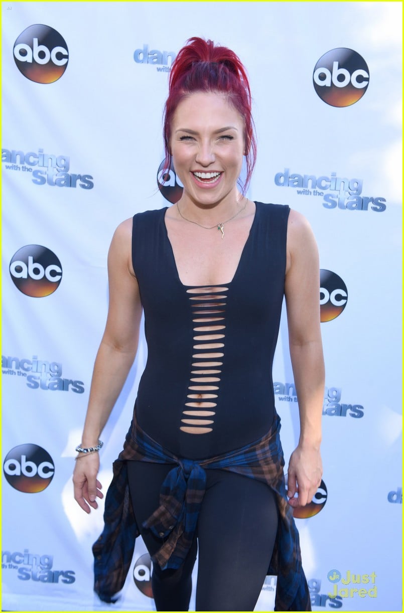 Sharna Burgess, Witney Carson & Val Chmerkovskiy Host DWTS Dance Lab at ...