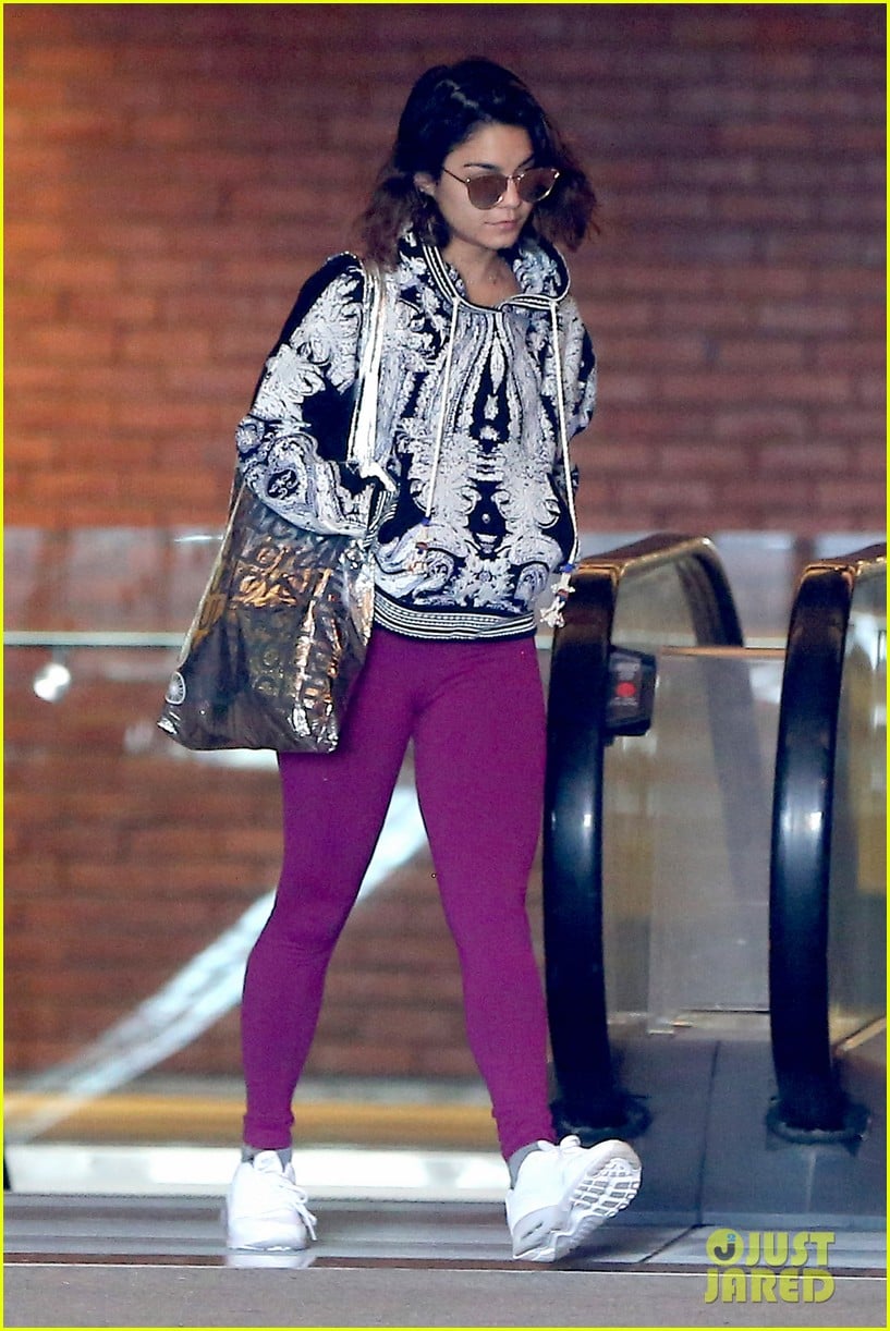 Vanessa Hudgens Kicks Off Monday Morning with a Workout! | Photo ...