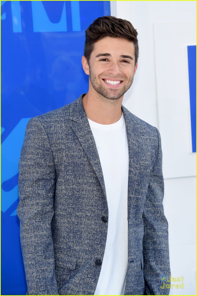 Jake Miller & Forever In Your Mind Hit the MTV VMAs 2016 in NYC | Photo ...