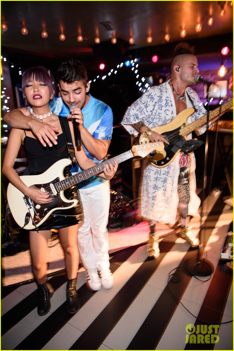 Joe Jonas & DNCE Celebrate One Year Anniversary As a Band! | Photo ...
