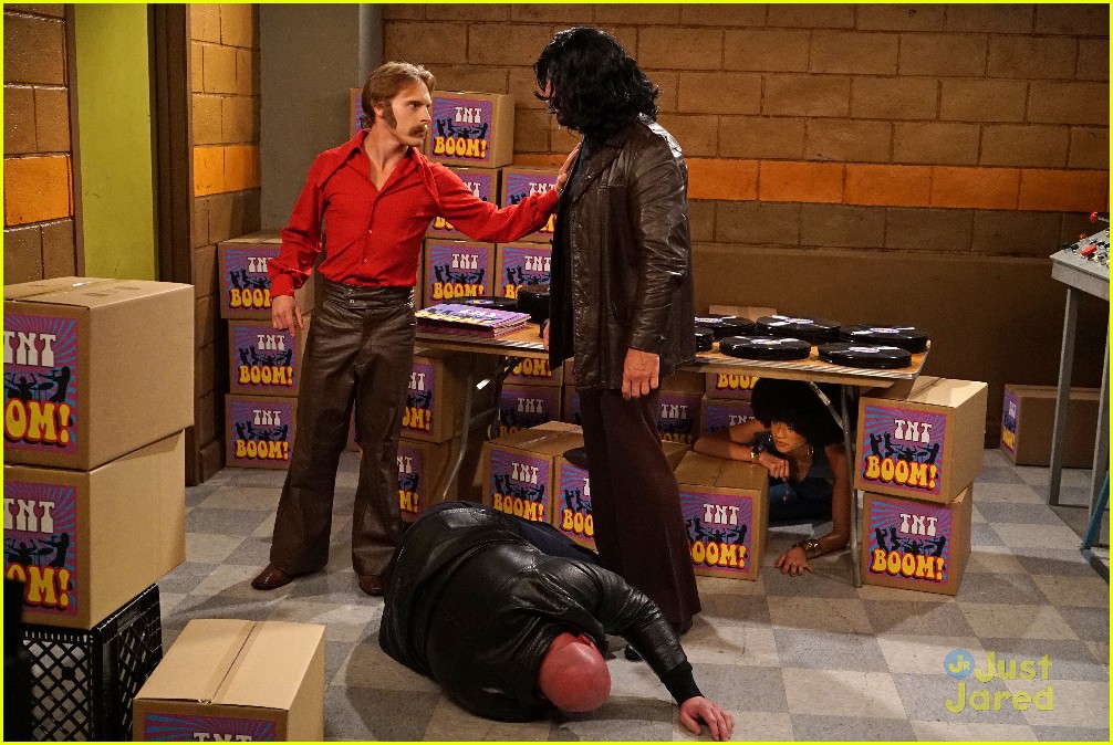 Full Sized Photo of kc undercover bad cleo brown 70s episode stills 09 ...