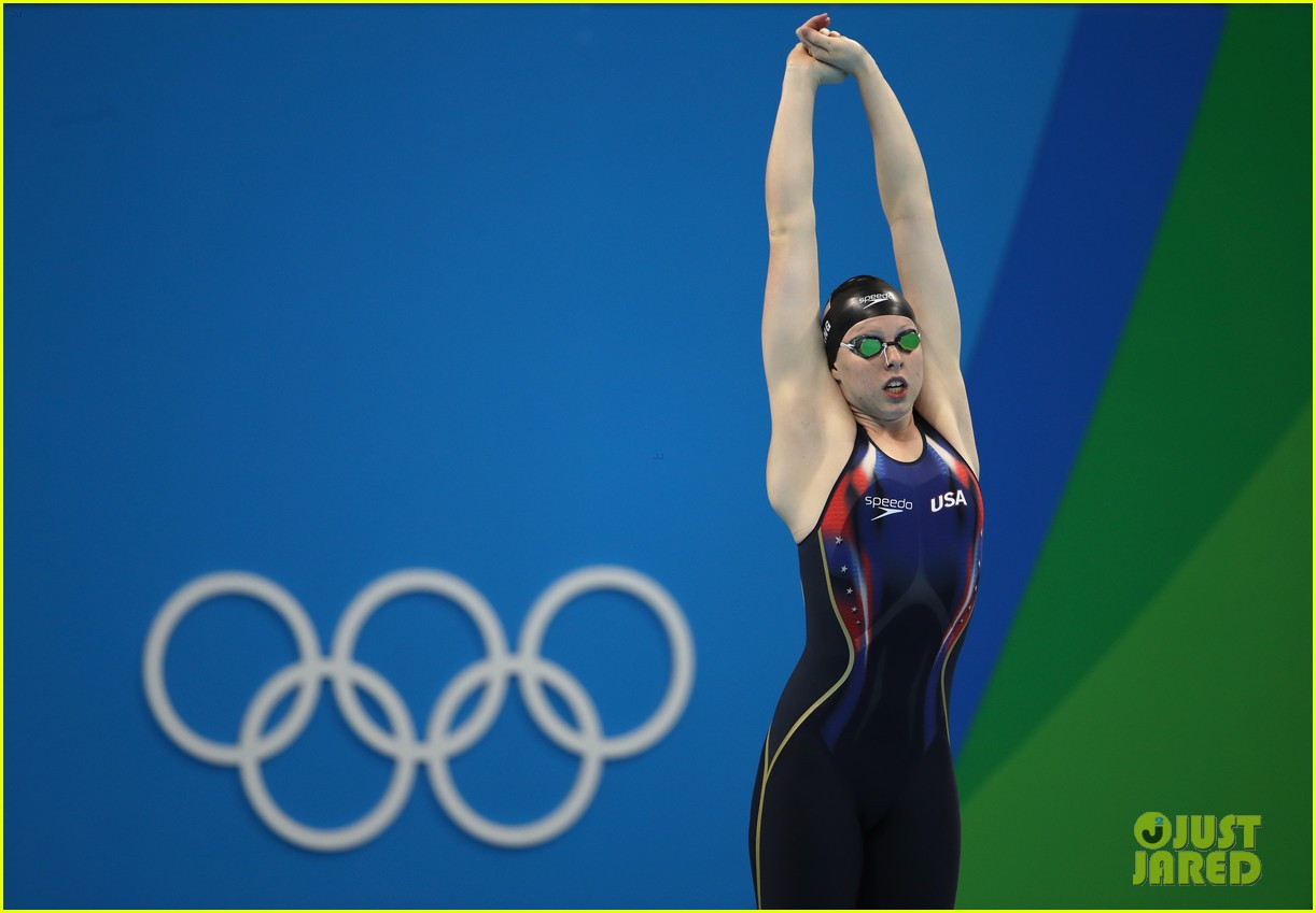 Swimmer Lilly King's Finger Wag at Yulia Efimova Goes Viral | Photo ...