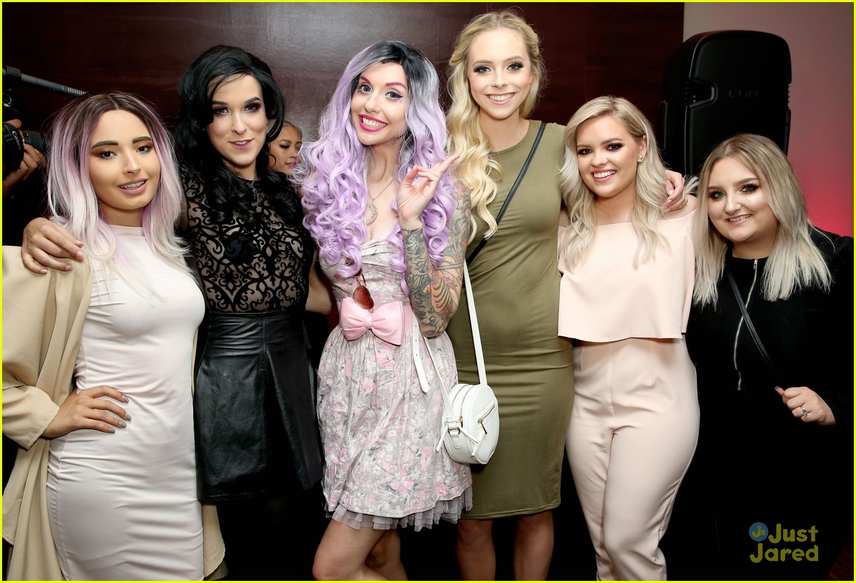 Brianna Fox & Alexa Poletti Glam Up For NYX's International Welcoming ...