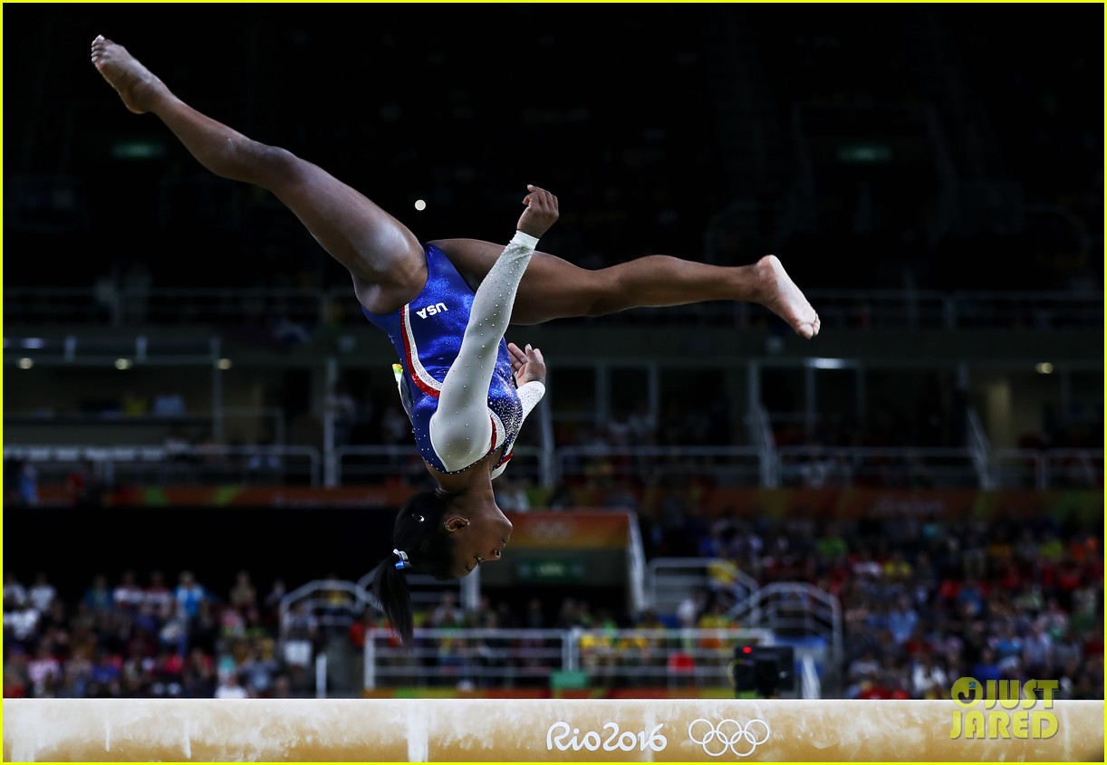 Simone Biles Wins All-Around Gold Medal; Aly Raisman Grabs Silver in ...