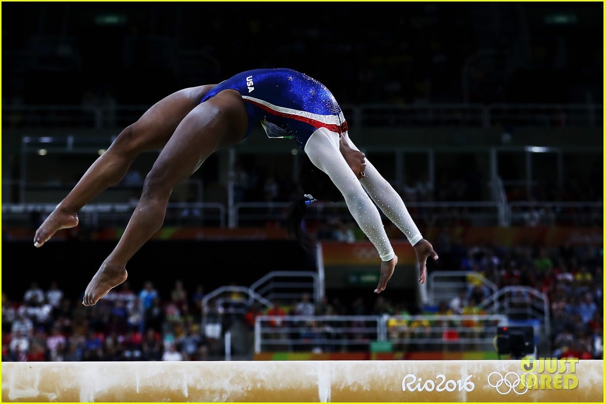 Simone Biles Wins All-Around Gold Medal; Aly Raisman Grabs Silver in ...