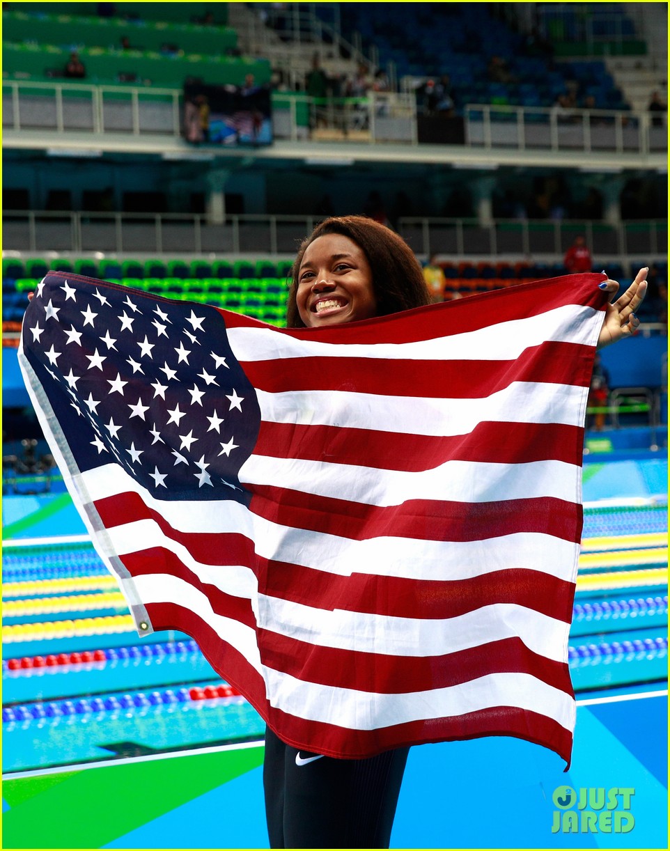 Olympic Gold Medalists Simone Biles & Simone Manuel Smile Wide for Fun ...