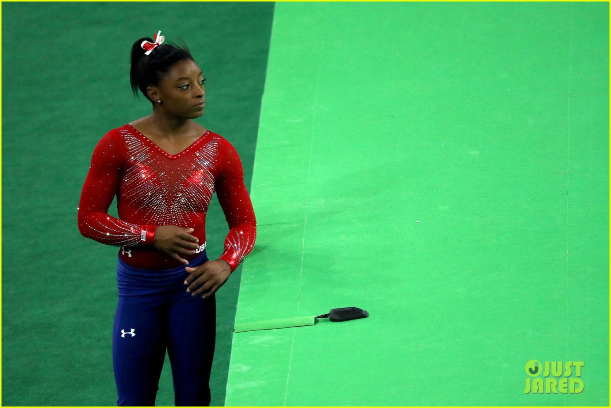 Simone Biles Wins Gold Medal In Vault at Rio Olympics! | Photo 1010282 ...