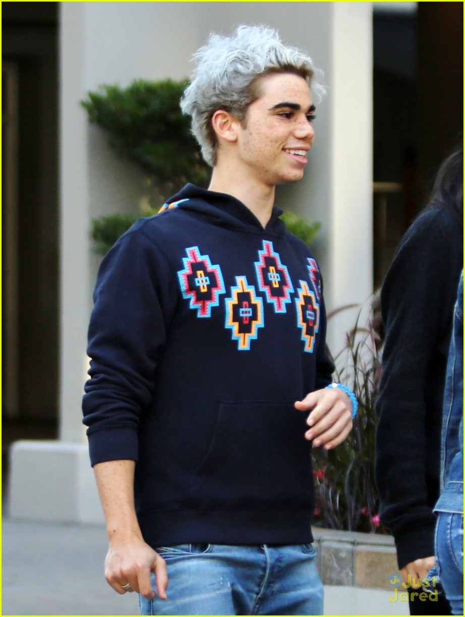 Sofia Carson & Cameron Boyce Join 'Descendants' Co-stars For Dinner ...