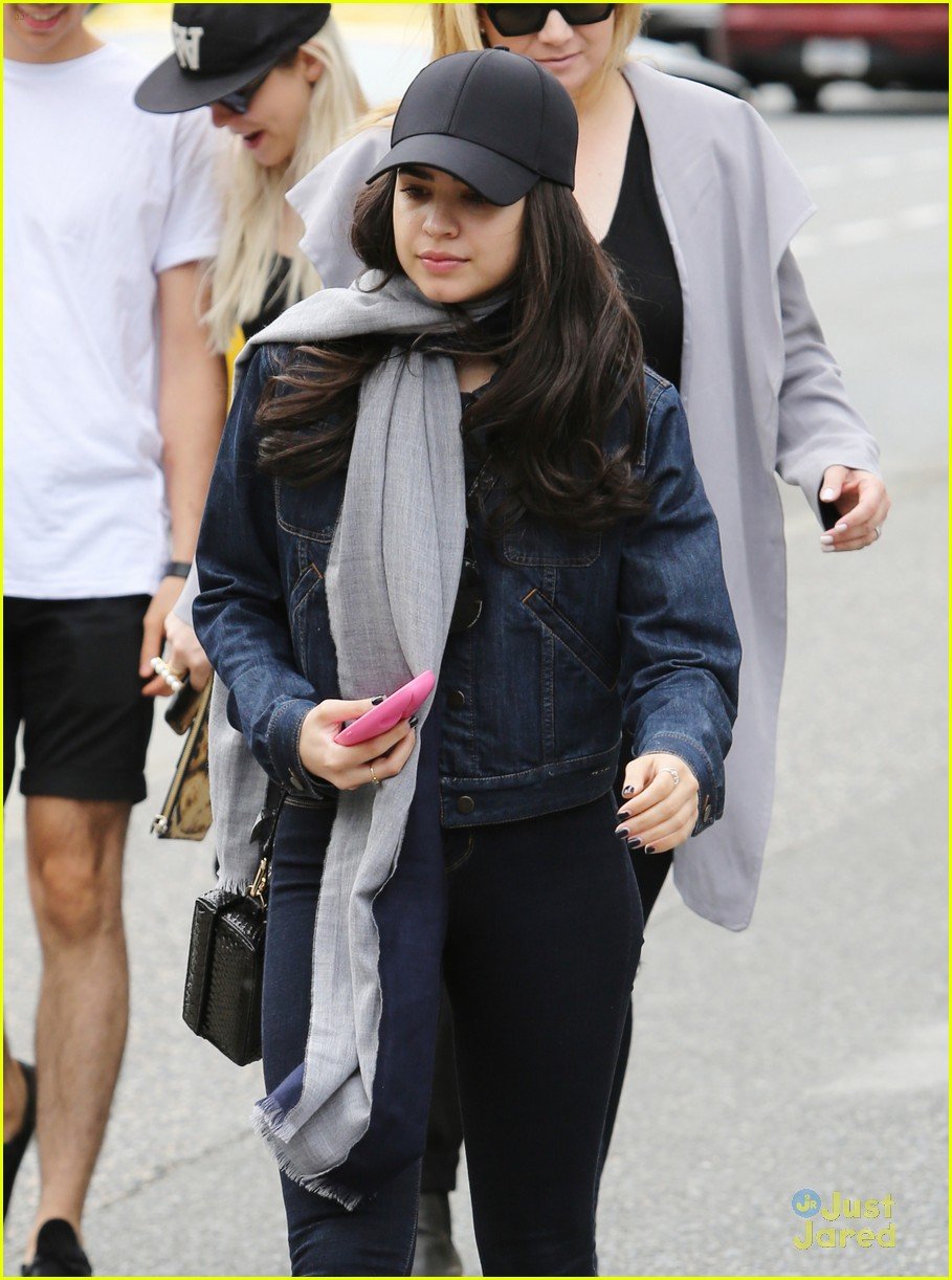 Sofia Carson & Dianne Doan Lunch Out Together in Vancouver | Photo ...