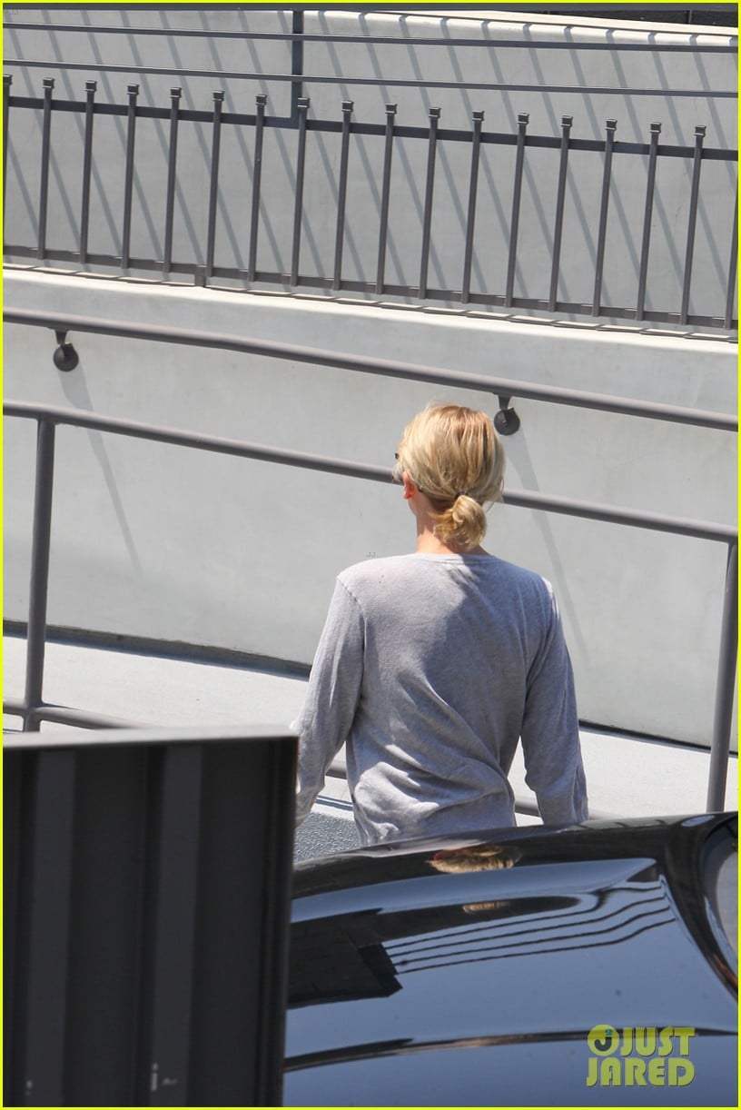 Full Sized Photo of tom hiddleston taylor swift workouts in los angeles ...