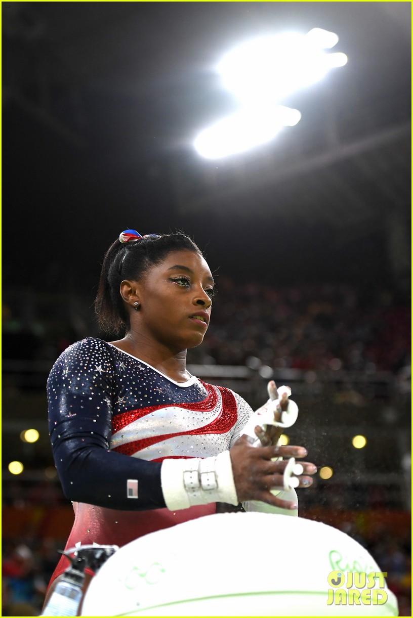 Full Sized Photo of usa womens gymnastics team wins gold medal at rio olympics 2016 20 | Simone ...