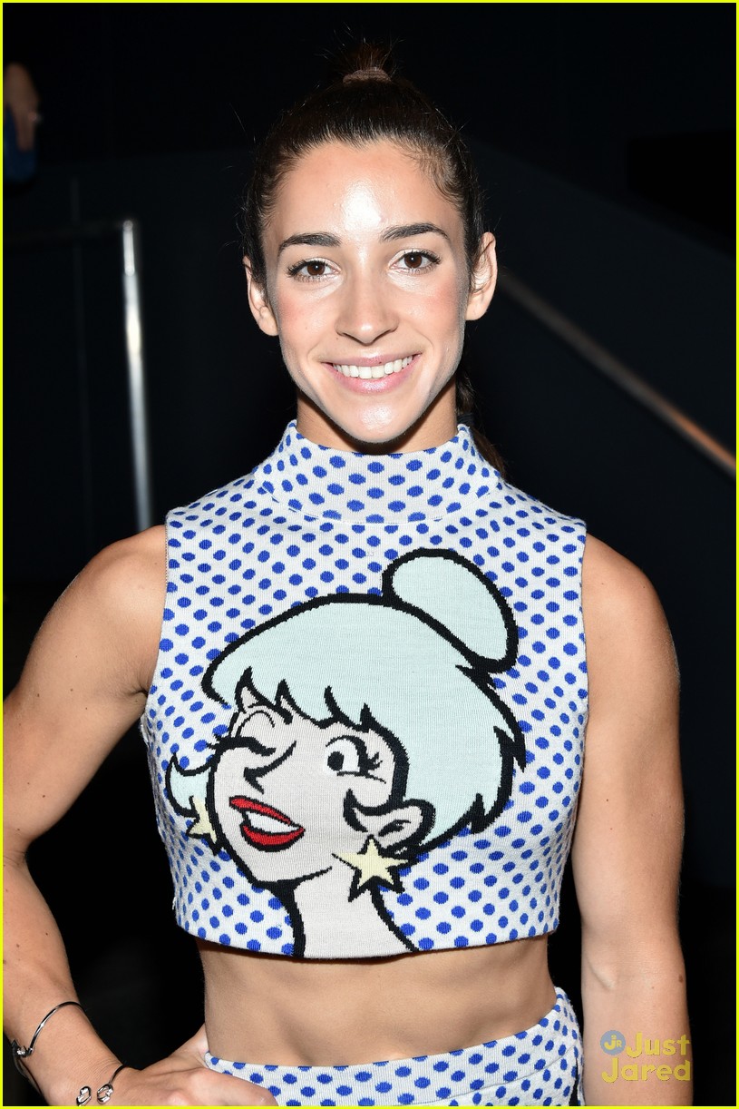 Aly Raisman Shows Off Midriff During New York Fashion Week | Photo ...