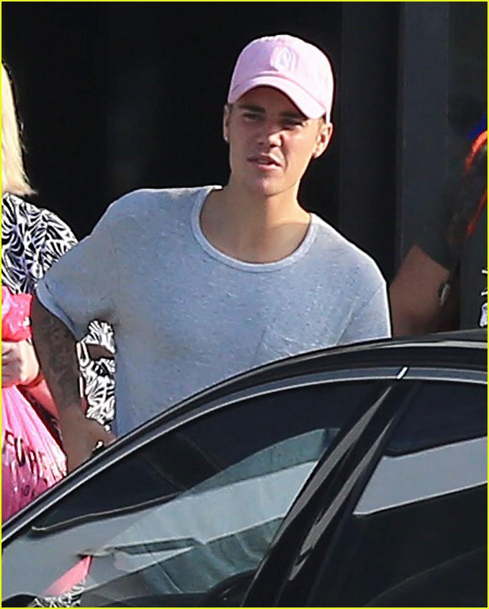 Full Sized Photo of justin bieber celebrates oktoberfest after show in ...