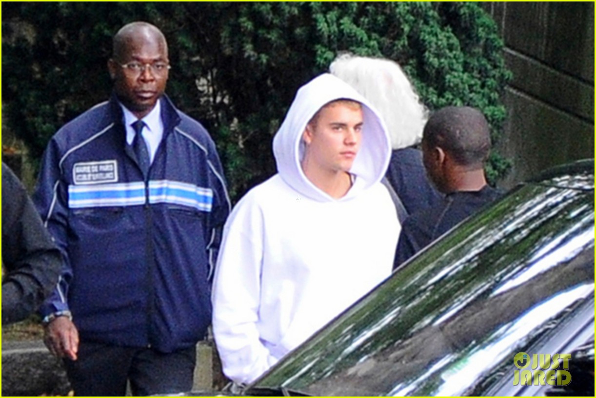 Justin & Jeremy Bieber Check Out Sights in Paris! | Photo 1027819 ...