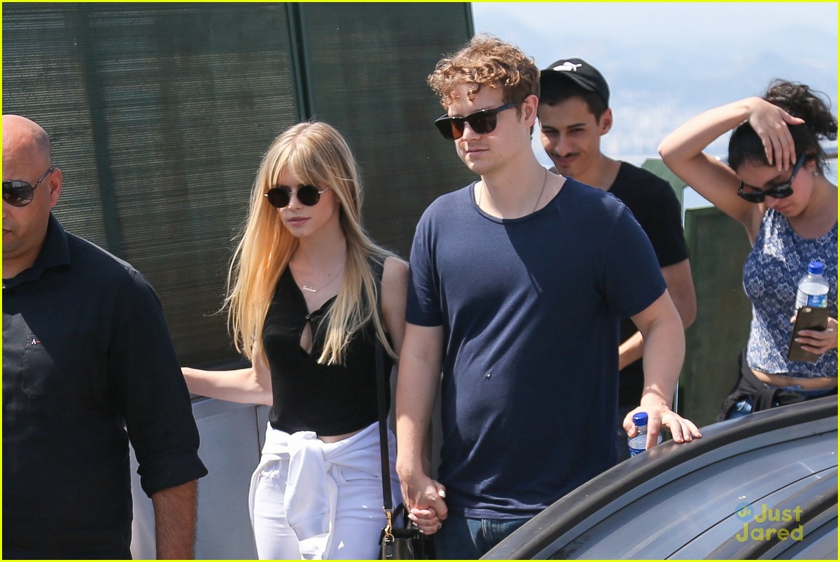Carlson Young & Isom Innis Spend Some Time on The Beach in Rio | Photo ...