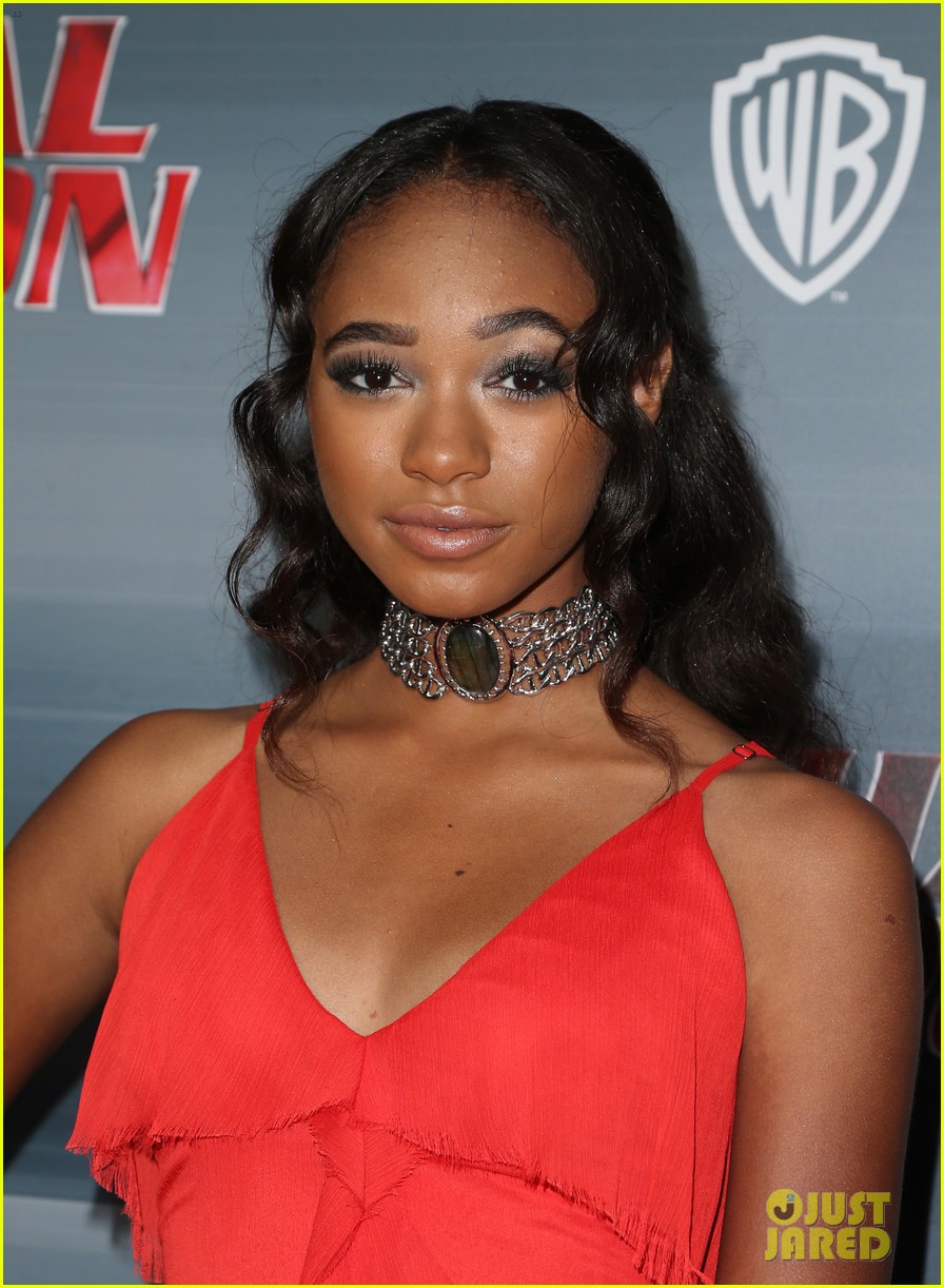 Chandler Kinney & Dante Brown Premiere 'Lethal Weapon' in Los Angeles ...