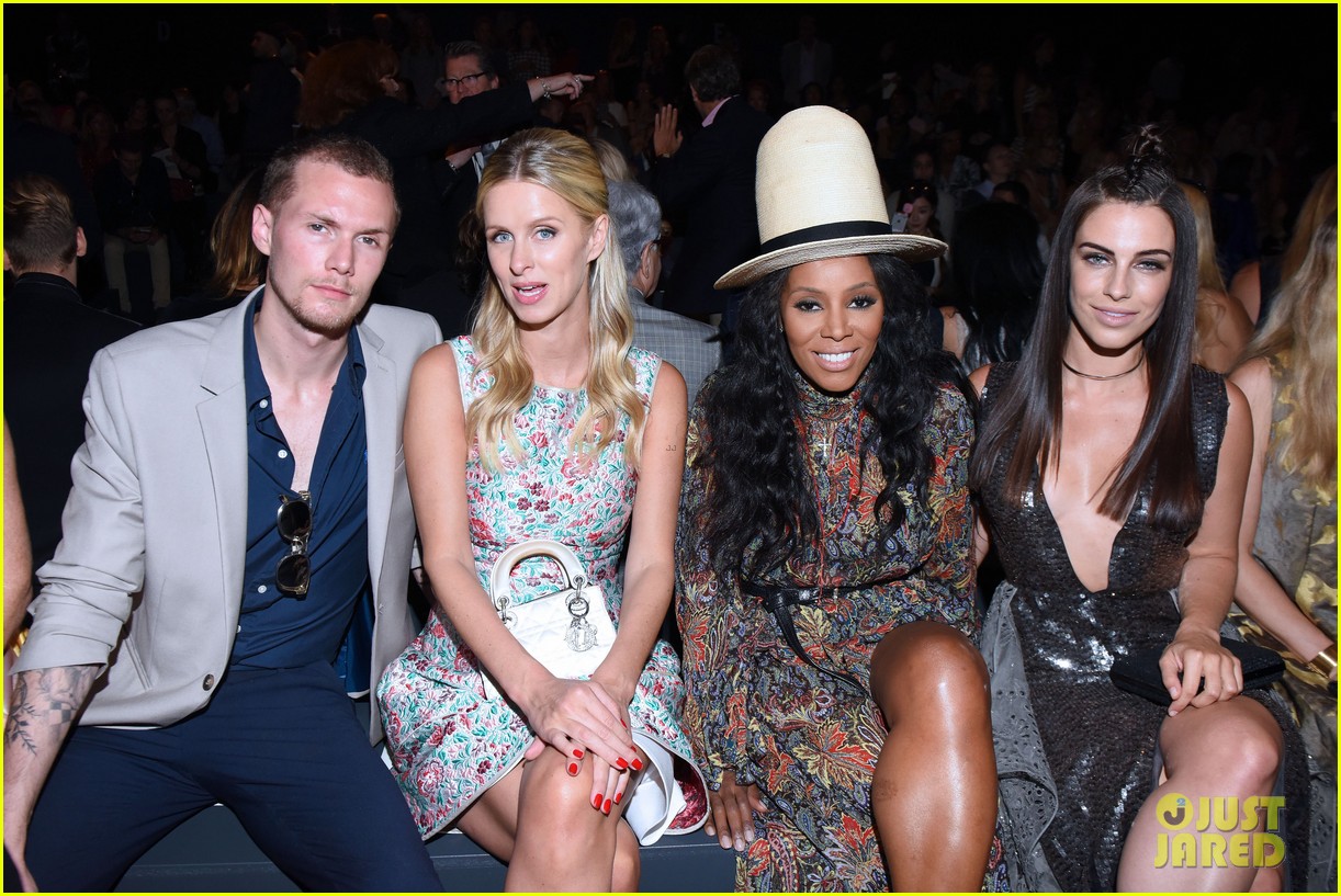 Chloe x Halle Pair Up for Tory Burch NYFW Presentation | Photo 1024618 ...