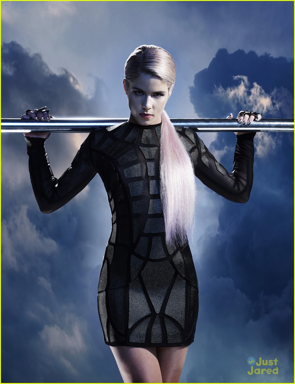 Emily Bett Rickards' Favorite Superhero Is The Best Superhero Of Them ...