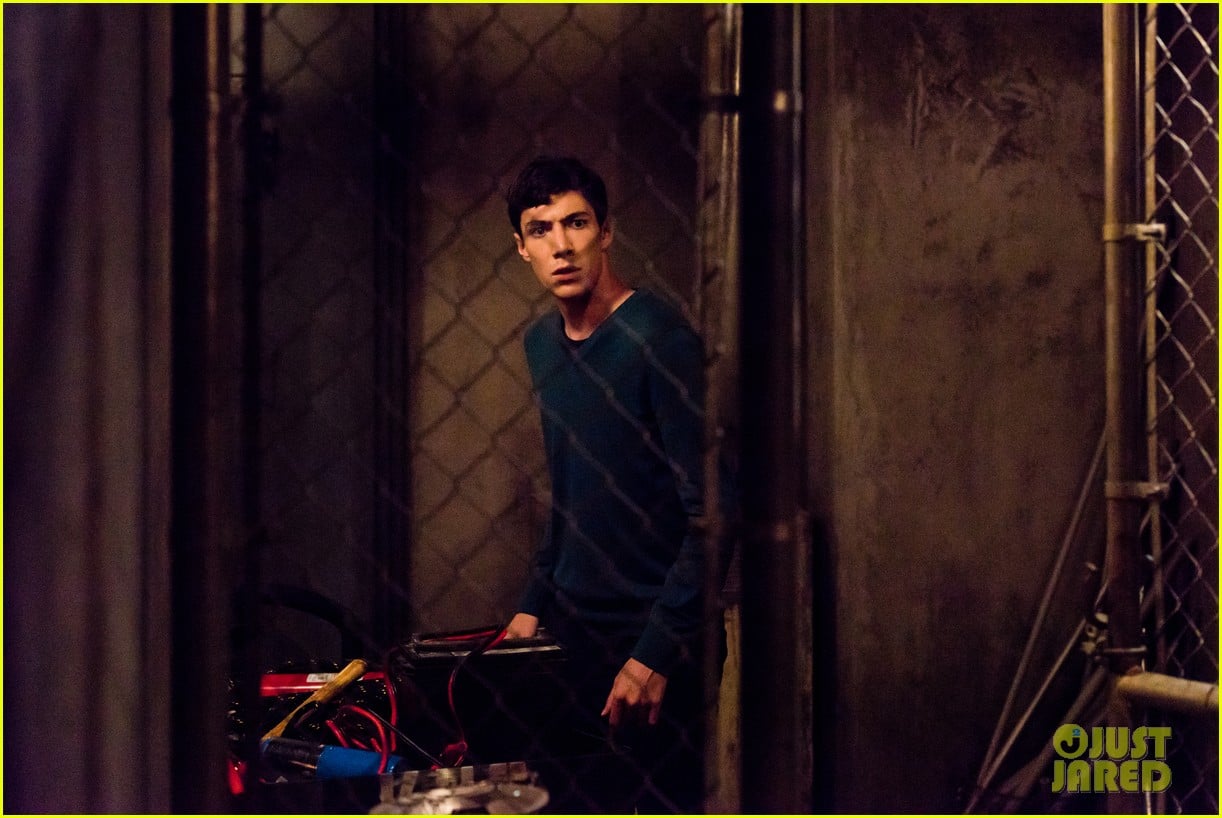 Mary Mouser Stars in Creepy New 'Freakish' Teaser - Watch Now ...