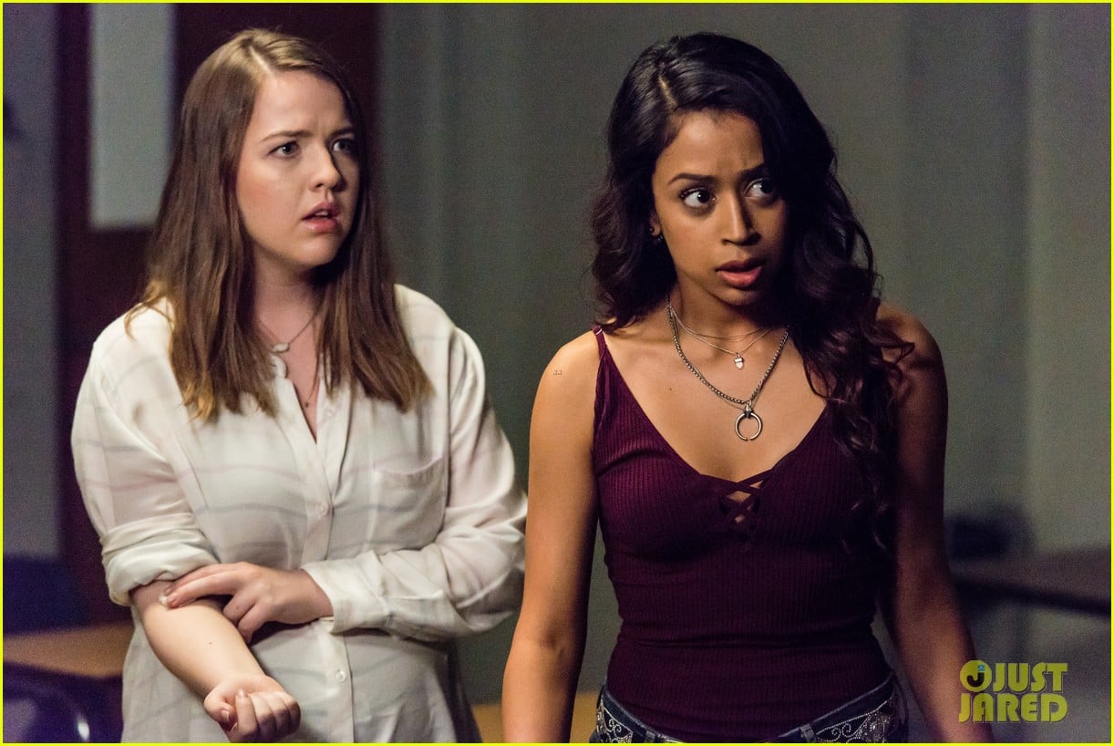 Mary Mouser Stars in Creepy New 'Freakish' Teaser - Watch Now ...