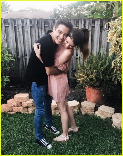 Vine Star Gabriel Conte is Engaged to YouTuber Jess Bauer! | Photo ...