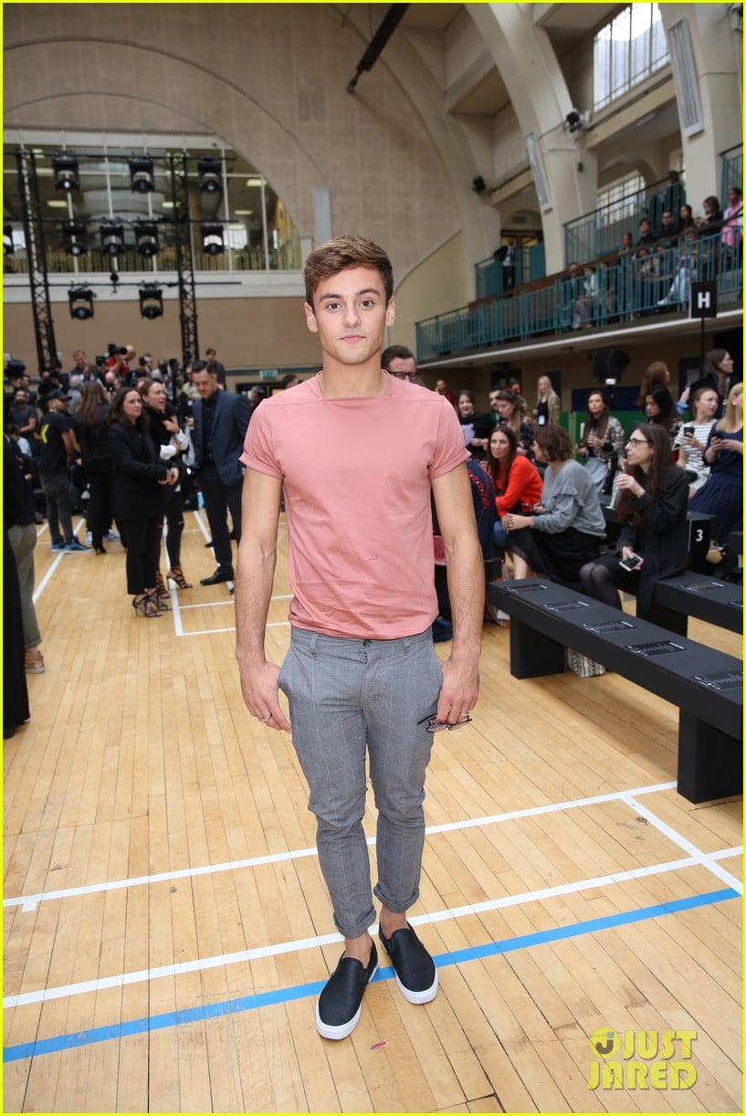 Leigh-Anne Pinnock Hits Julien MacDonald Show During LFW with Hailey ...