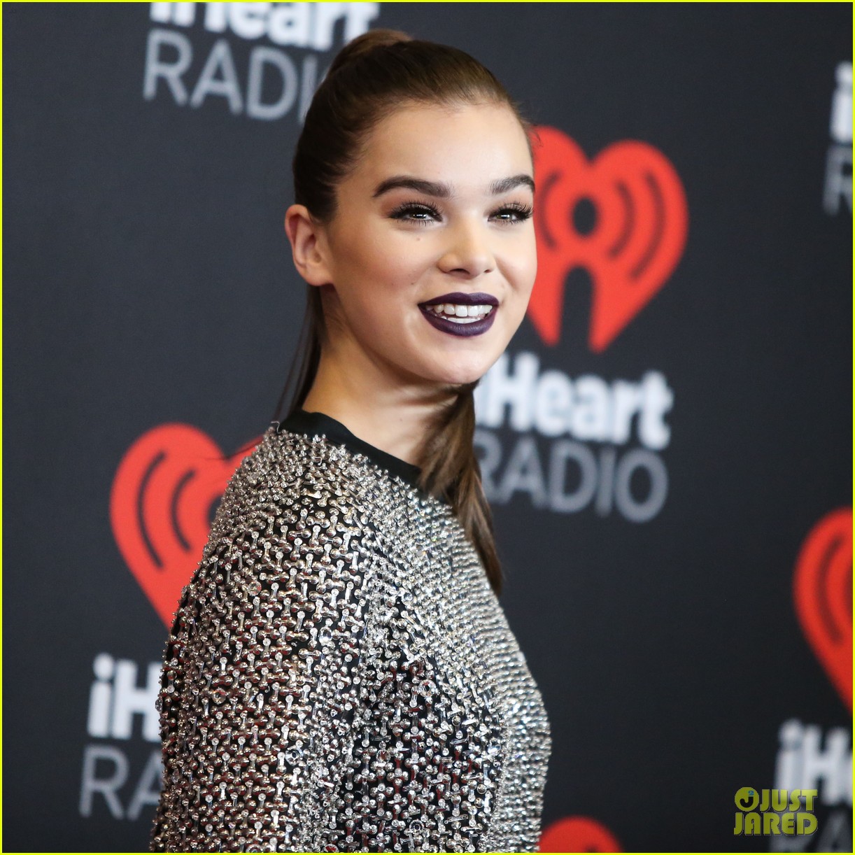 Jordan Fisher Introduces Hailee Steinfeld at iHeartRadio Music Festival ...
